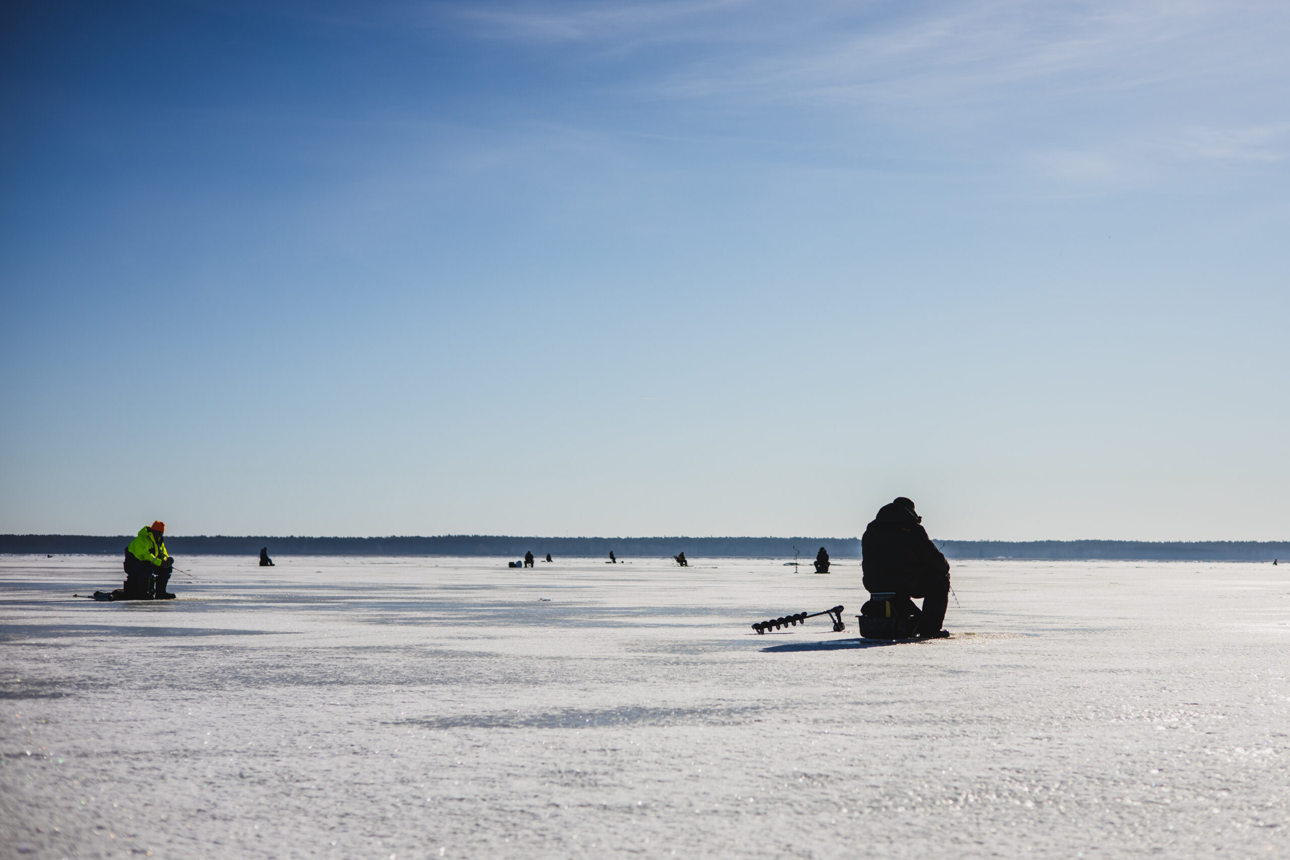 AHVENAPÜÜK TALVEL - Kalatakso kalastusreisid ja paadilaenutus Pärnus